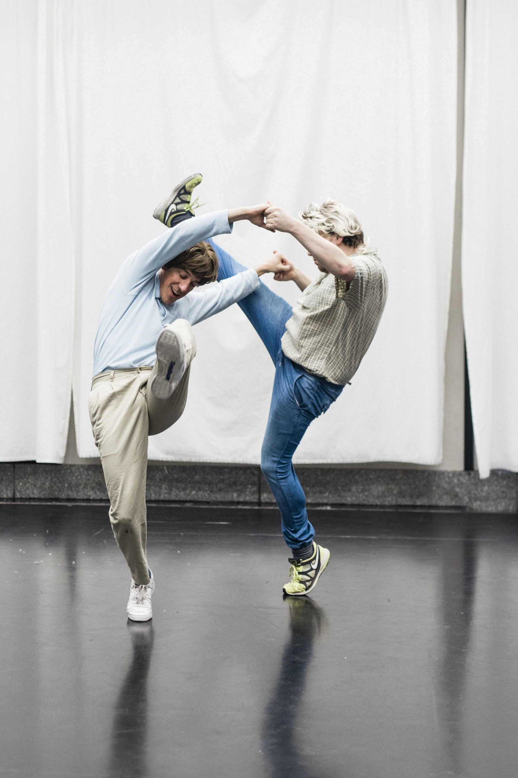 JOHANNES DULLIN & ARIEL GARCIA & GREGORY STAUFFER - The Wide West Show ...